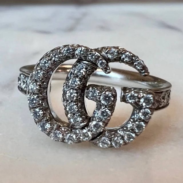 Original 18K White Gold Gucci Running G Diamond Ring – Historic Shop