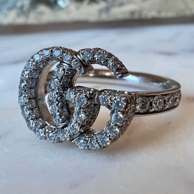 Original 18K White Gold Gucci Running G Diamond Ring – Historic Shop