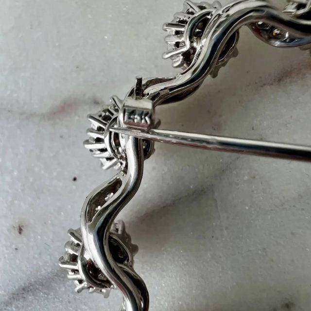 Vintage 1950’s 14K White Gold Flower Cluster Wreath Brooch/Pin ...