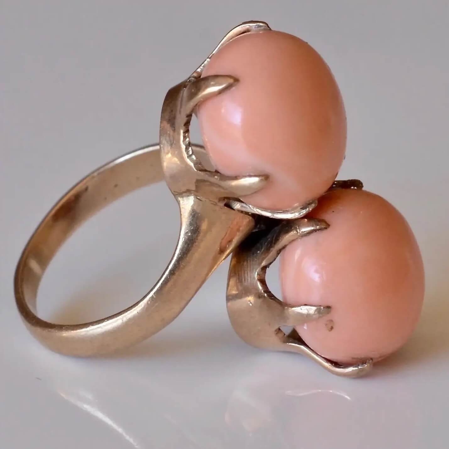 Antique 14K Yellow Gold Angel Skin Coral Claw Bypass Ring – Historic Shop